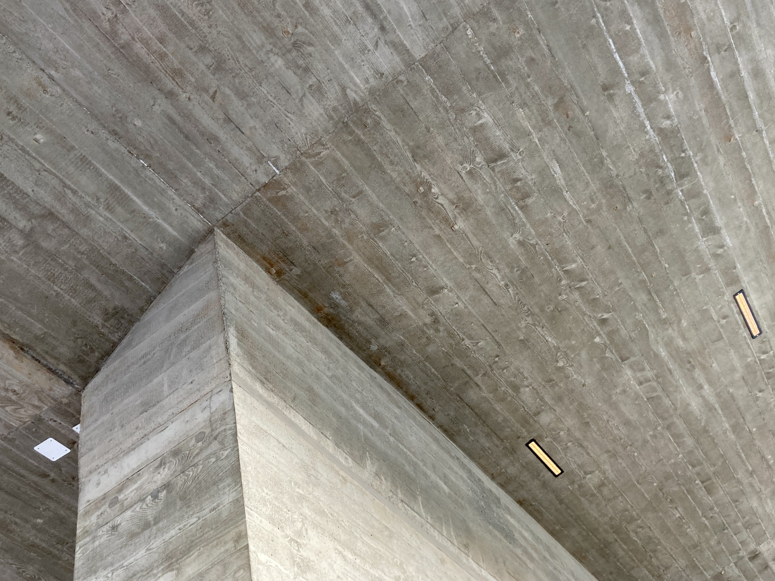 Clean Lines and Integrated Transport (Florastrasse transport hub ...